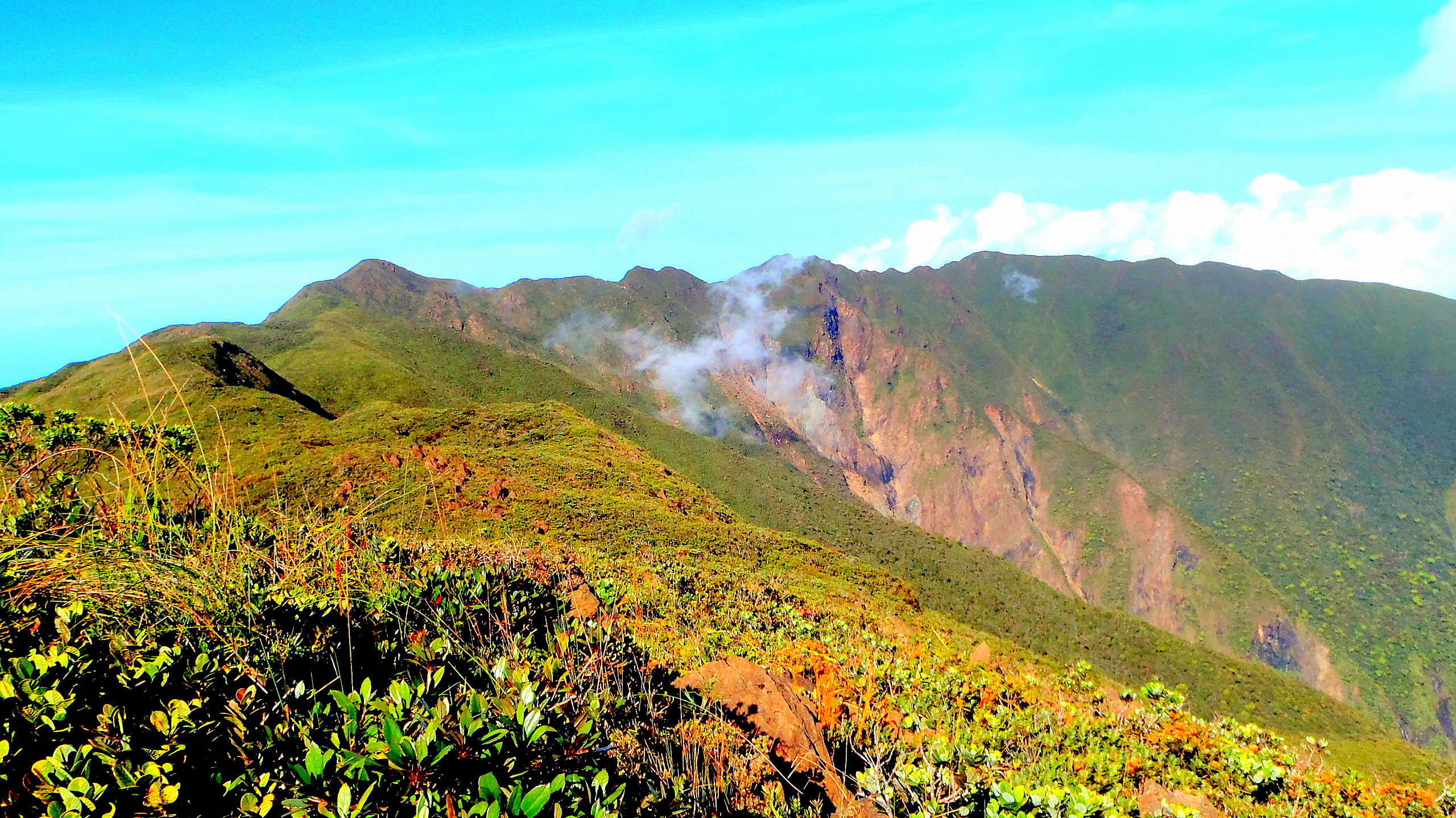 Hiking in Palawan - Mountains PH